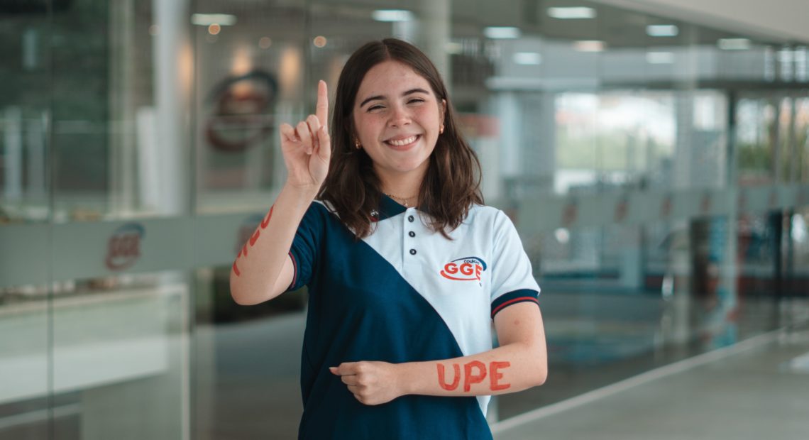 "Quero lecionar e me tornar uma professora para ajudar outras pessoas", diz 1º lugar em medicina ...